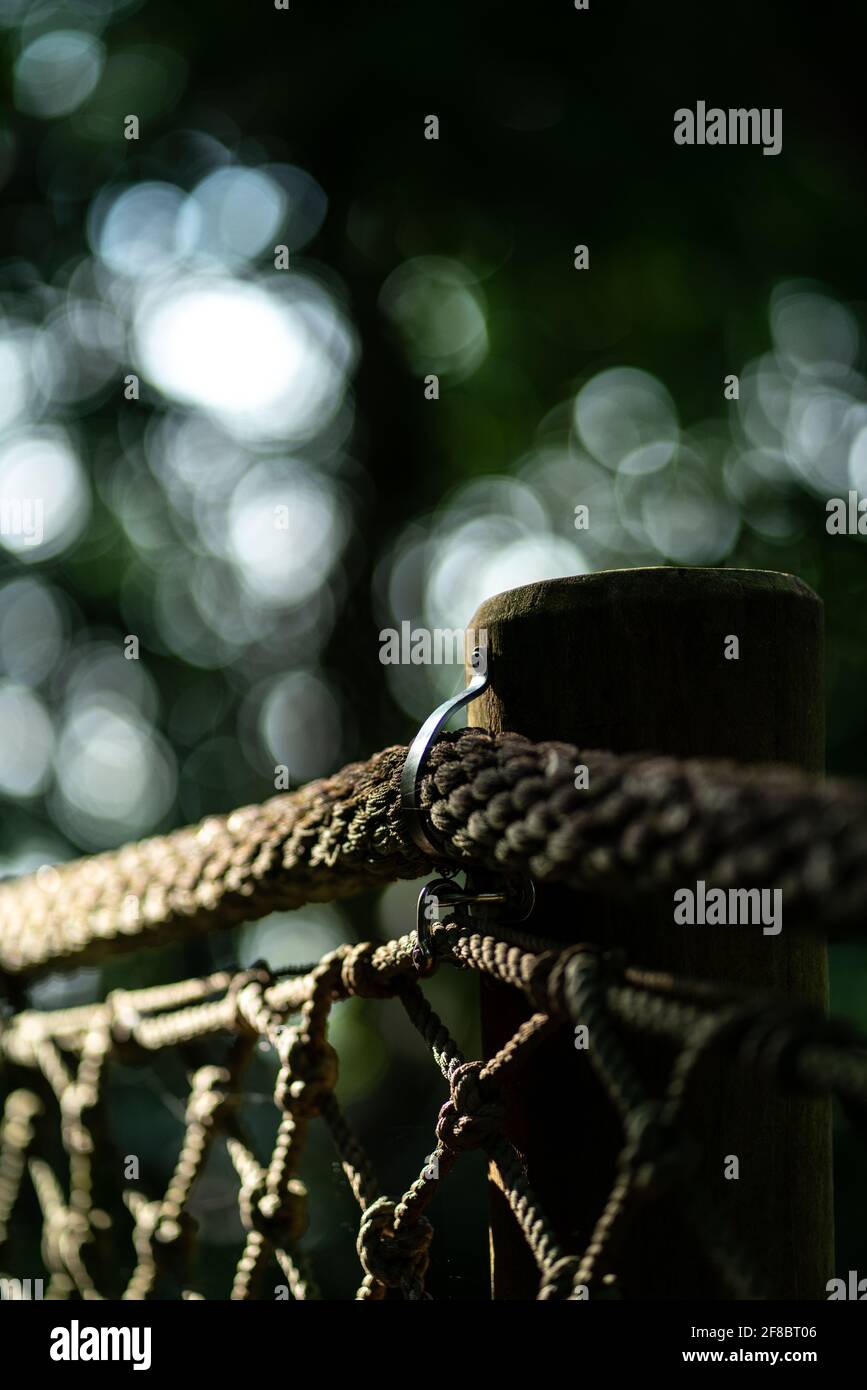 Details of metal and rope structure Stock Photo - Alamy