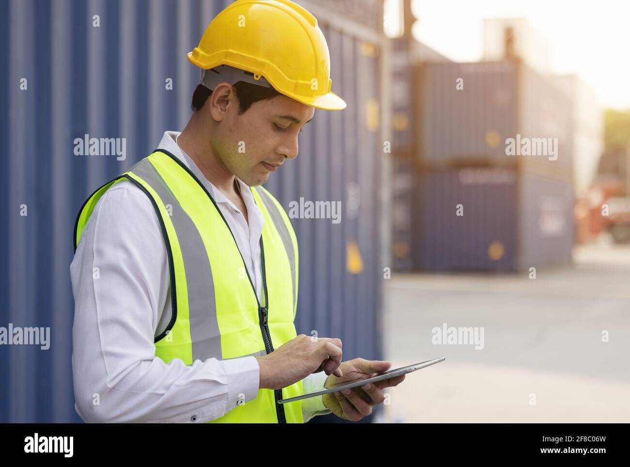 Shipping container on truck inspection hi-res stock photography and ...