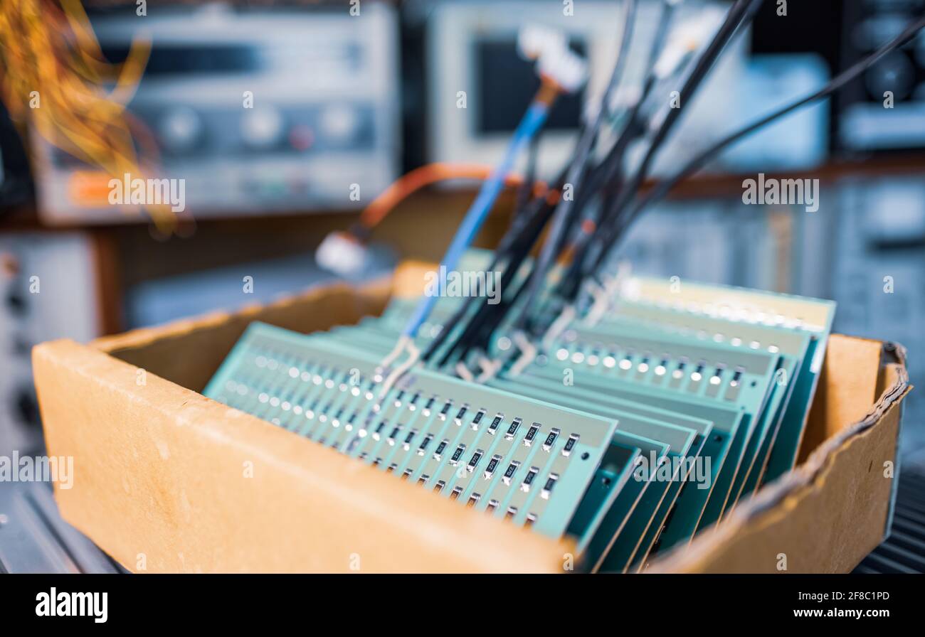 Close-up side view of a panel of SMD resistors Stock Photo - Alamy