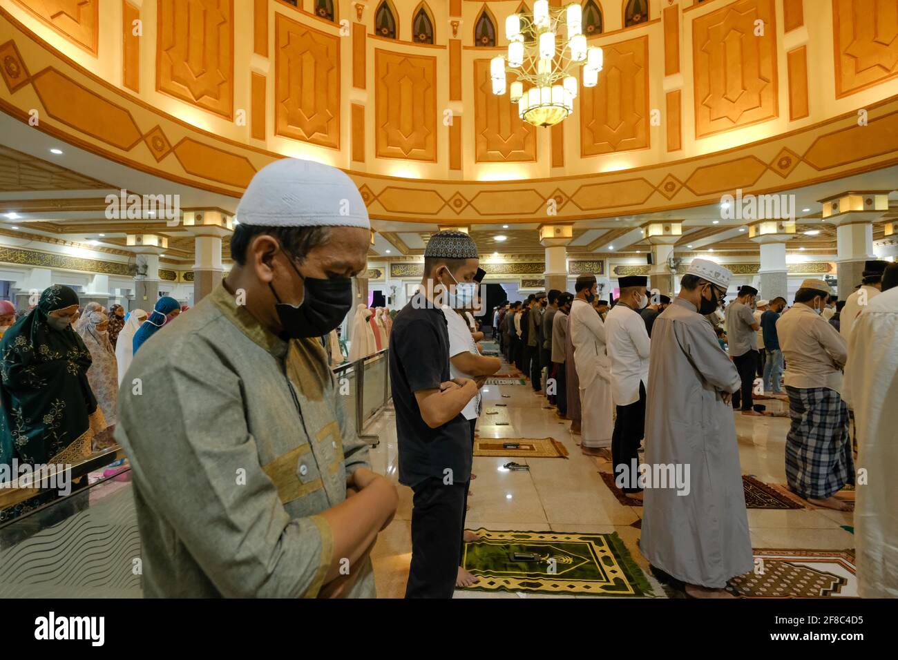 (4/12/2021) A number of Muslims in Indonesia, especially in Soppeng ...