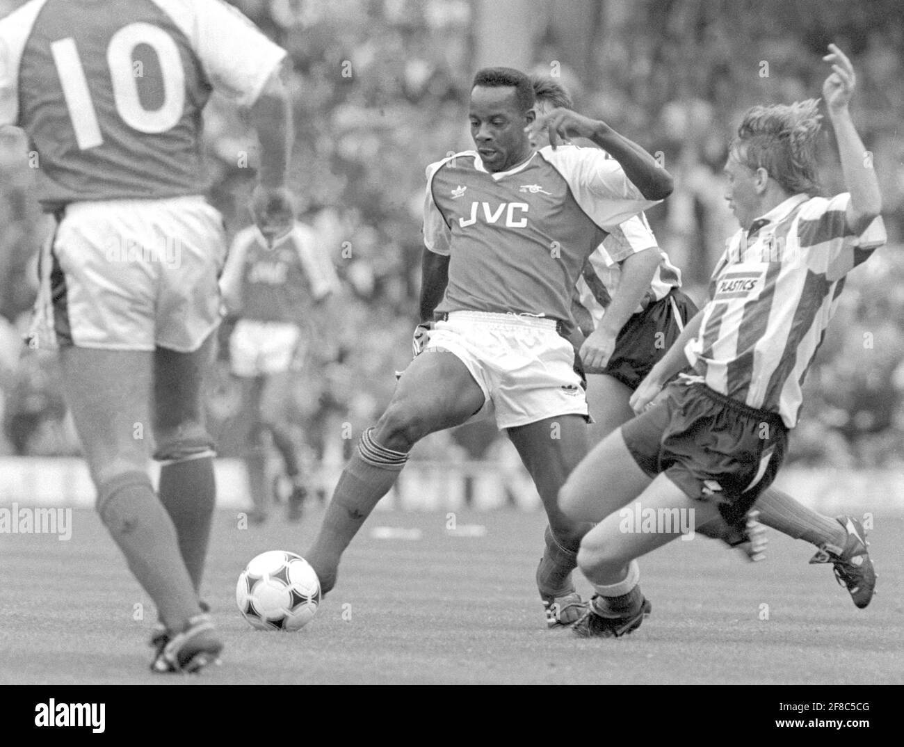 Arsenal michael thomas Black and White Stock Photos & Images - Alamy