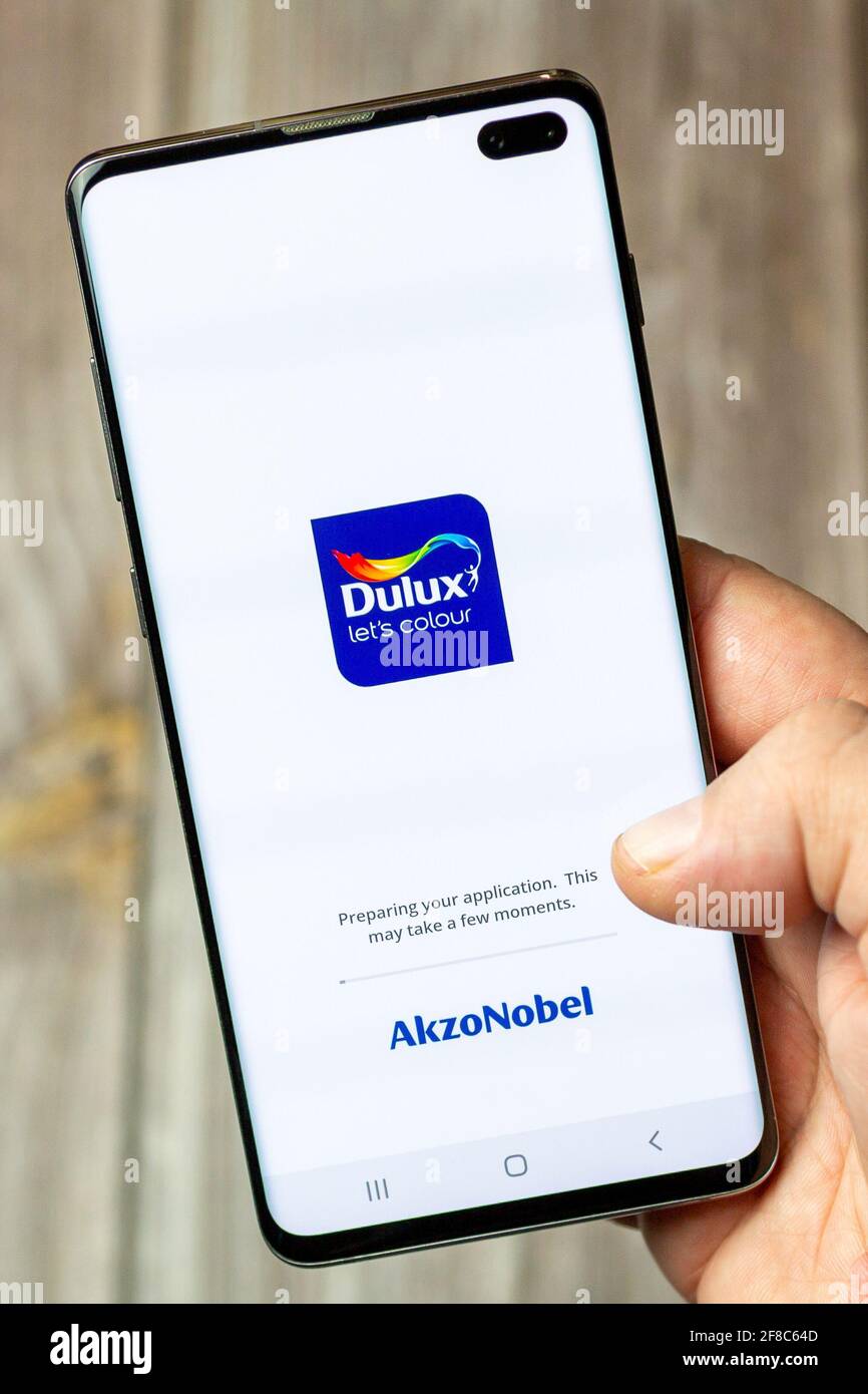 Dulux app hi-res stock photography and images - Alamy