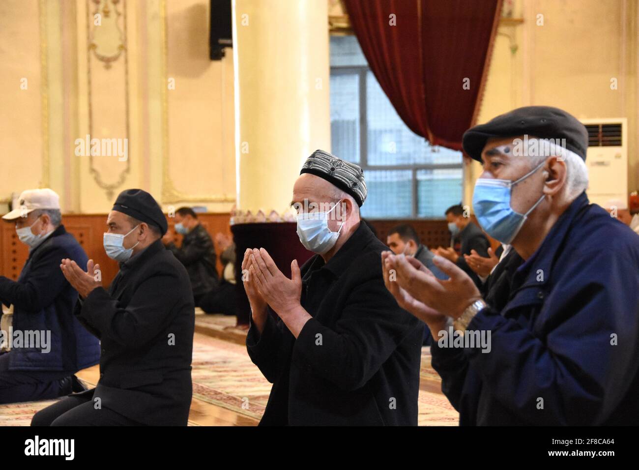Urumqi mosque hi-res stock photography and images - Alamy