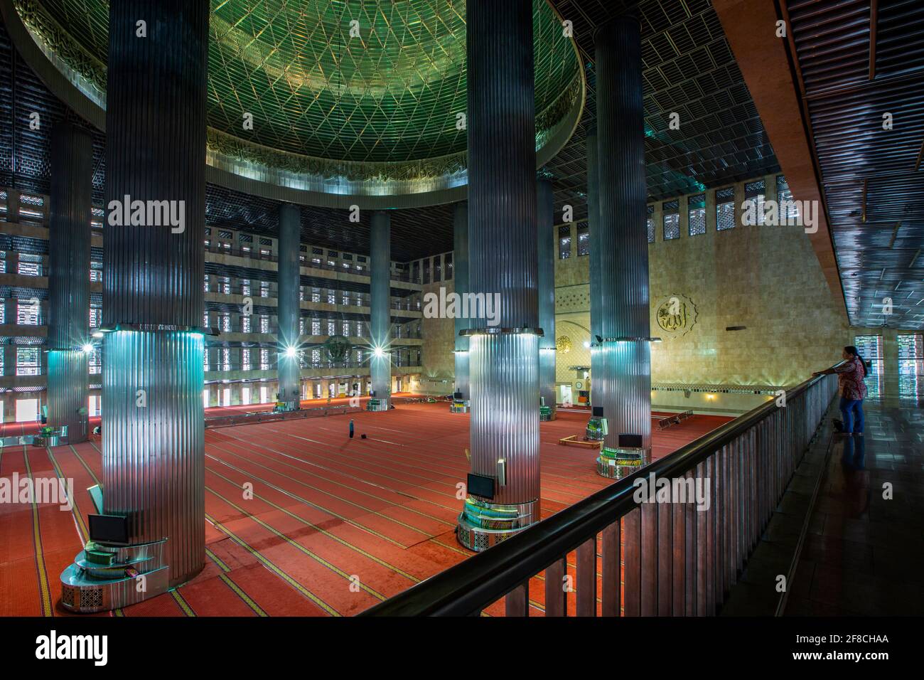 The interior prayer hall in the Istiqlal Mosque, Jakarta, Indonesia ...