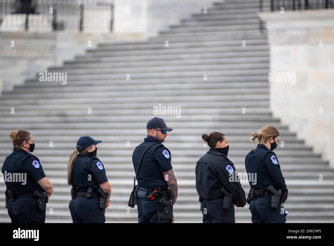 Us capitol police officer hi-res stock photography and images - Alamy