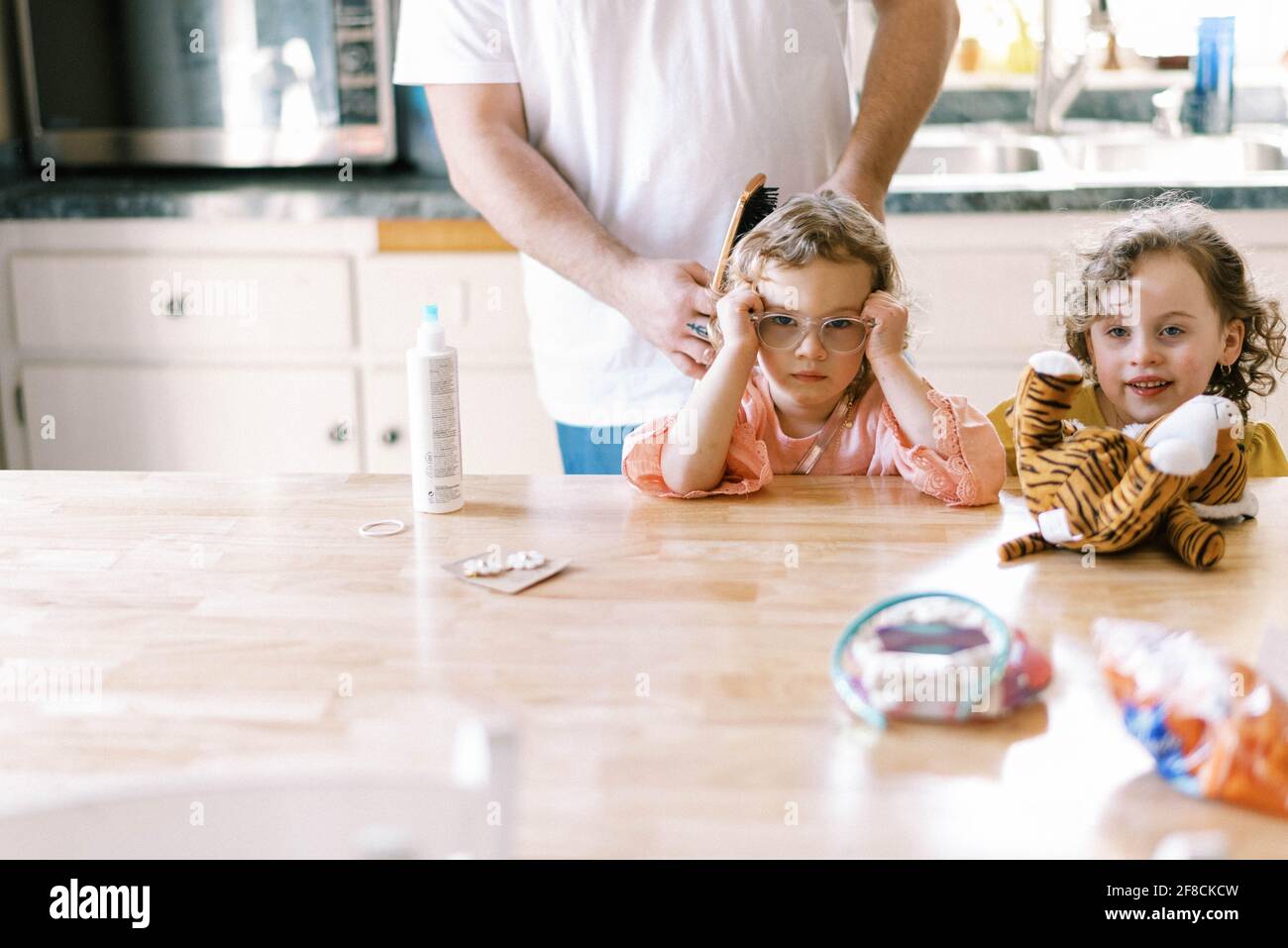 Female kids children twins hi-res stock photography and images - Alamy