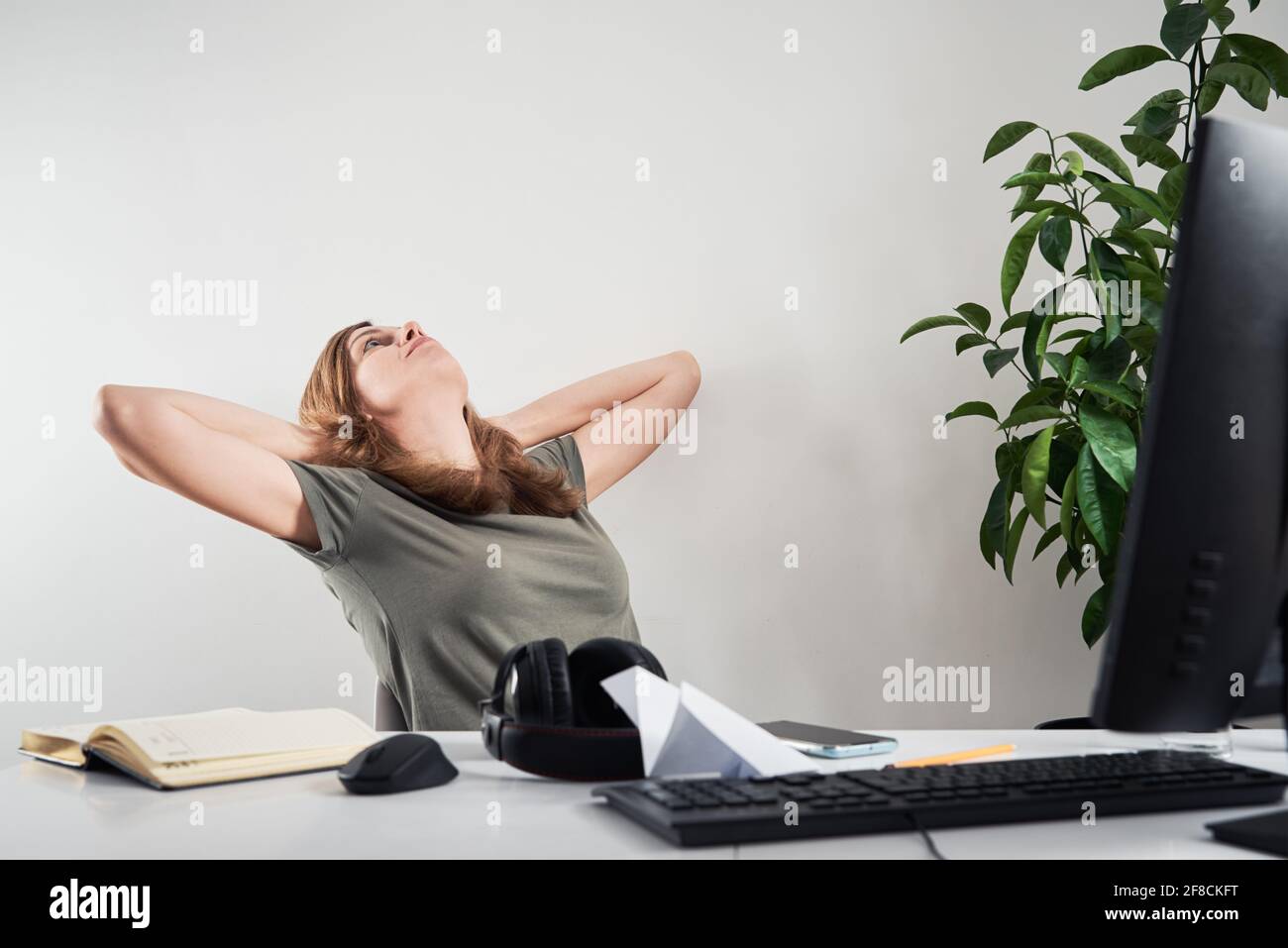 Woman work hard lazy hi-res stock photography and images - Alamy