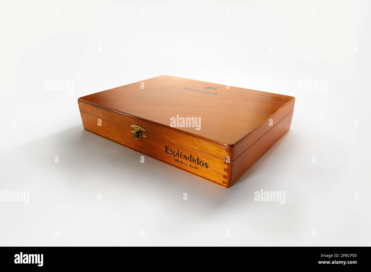 Cohiba Esplendidos Box 25, 59% OFF | www.oceanproperty.co.th