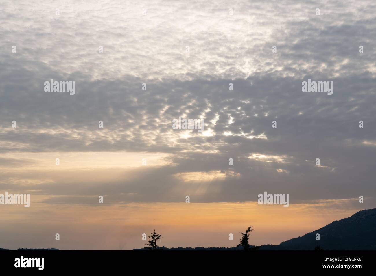 Sunbeam sun late afternoon hi-res stock photography and images - Alamy