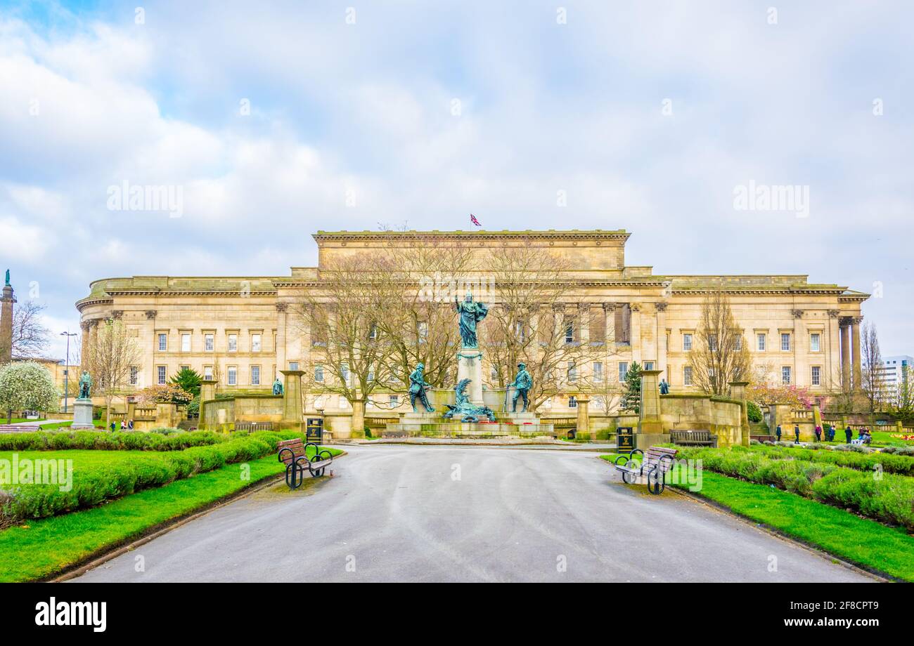 Saint George hall in Liverpool viewed from St. John's gardens, England ...