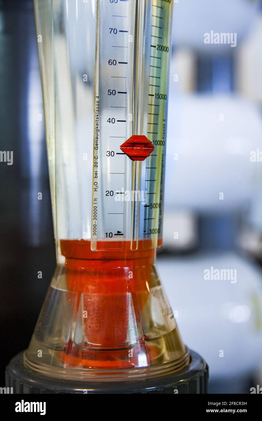 Bubble flow meter hi-res stock photography and images - Alamy