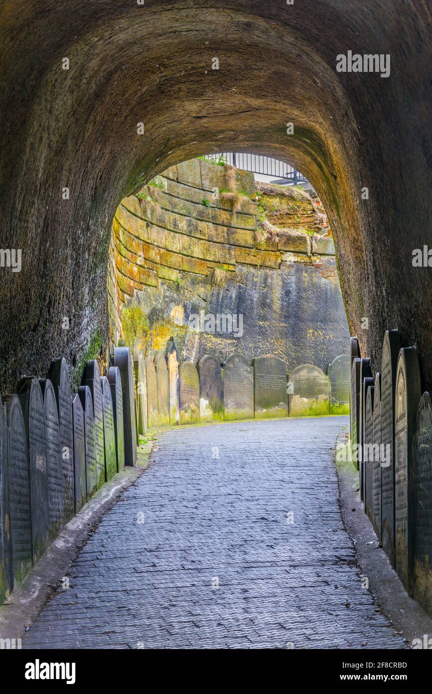 City of liverpool cemetery hi-res stock photography and images - Alamy