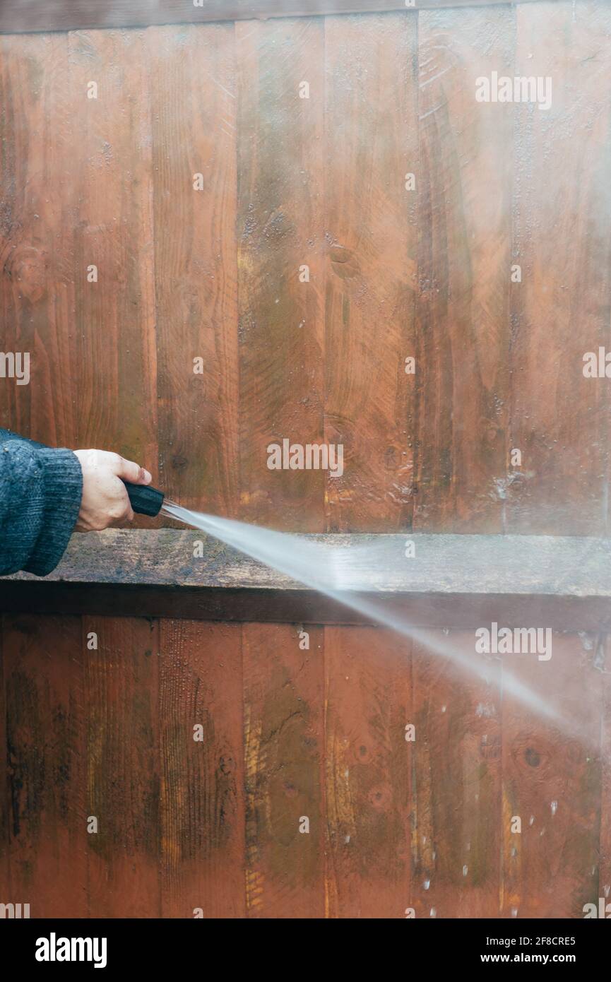 Pressure wash fence hi-res stock photography and images - Alamy