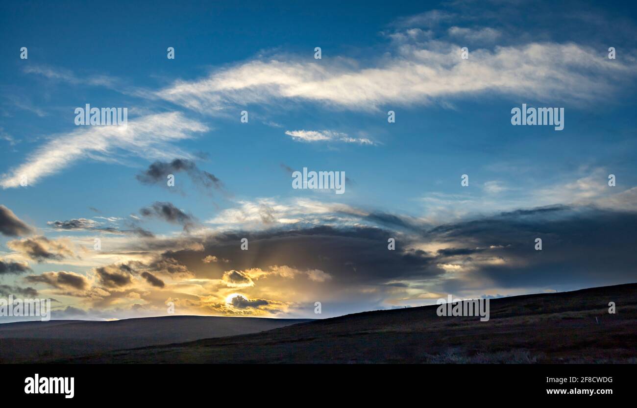 Moorland sunset hi-res stock photography and images - Alamy