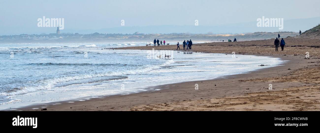 Walking on the Beach, Coatham Sands, Redcar, Cleveland Stock Photo - Alamy