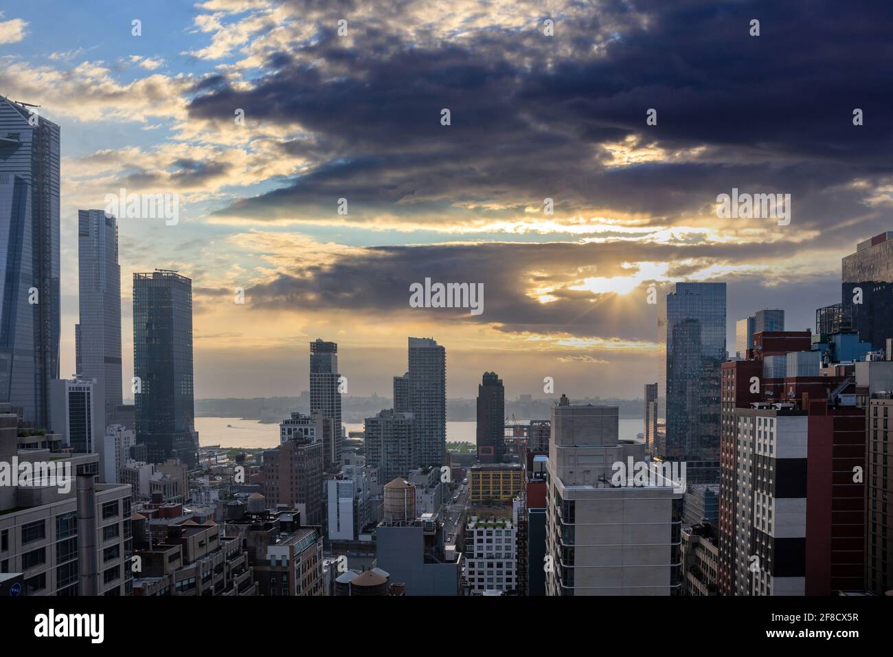 Aerial ny skyline hi-res stock photography and images - Alamy