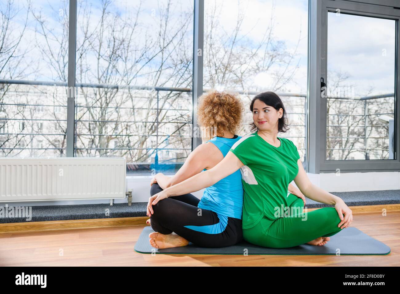 Female group sport hug hi-res stock photography and images - Alamy
