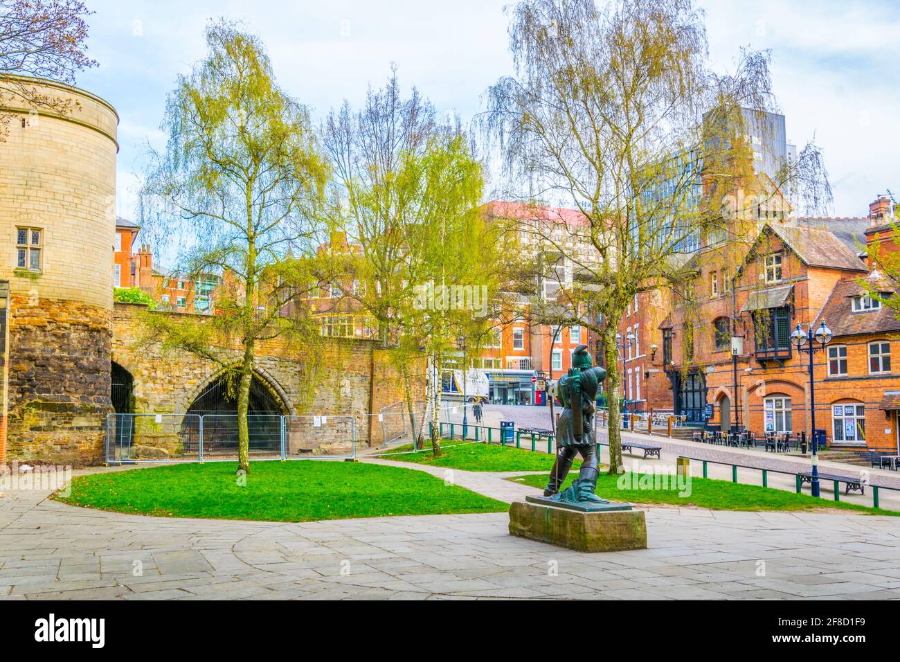 Statue of Robin Hood in Nottingham, England Stock Photo - Alamy