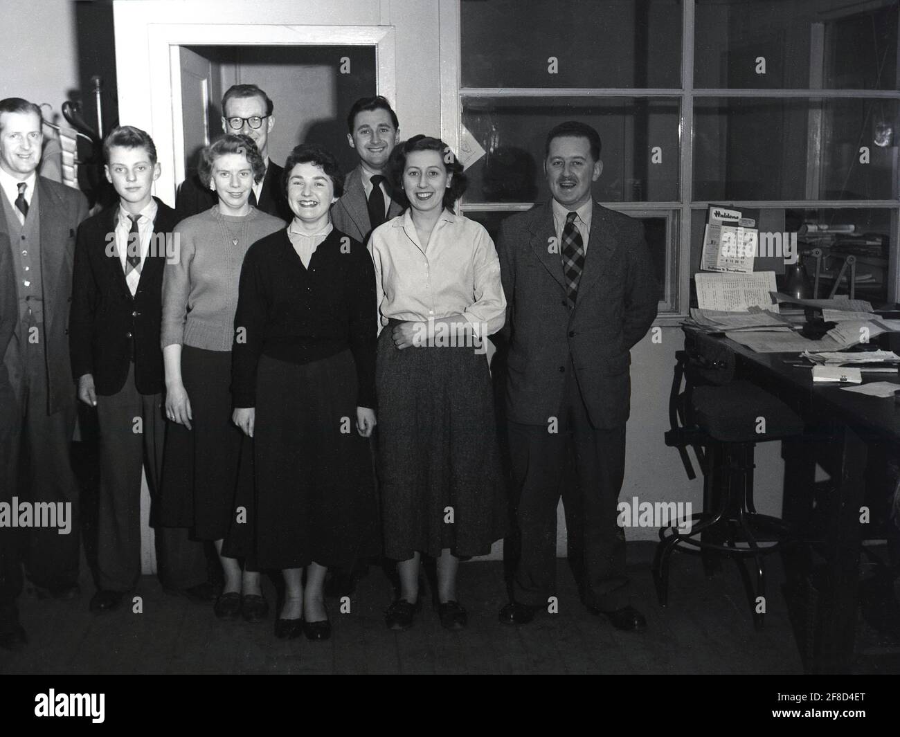 1950s historical picture female workers hi-res stock photography and ...