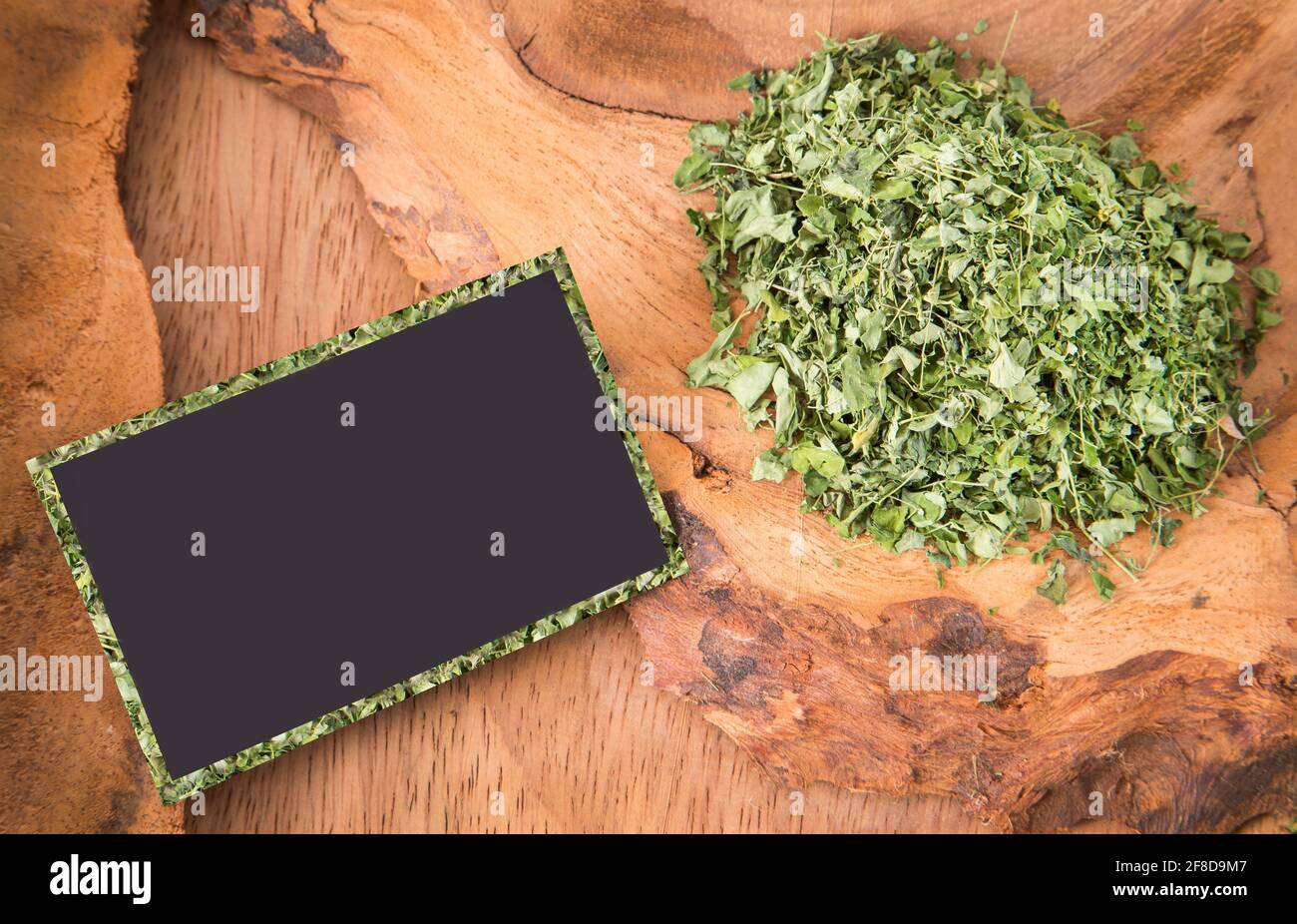 Organic moringa leaves - Moringa oleifera Stock Photo - Alamy