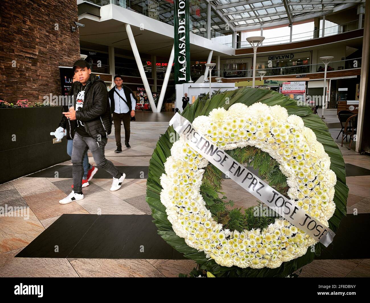 Cantante funeral hi-res stock photography and images - Alamy