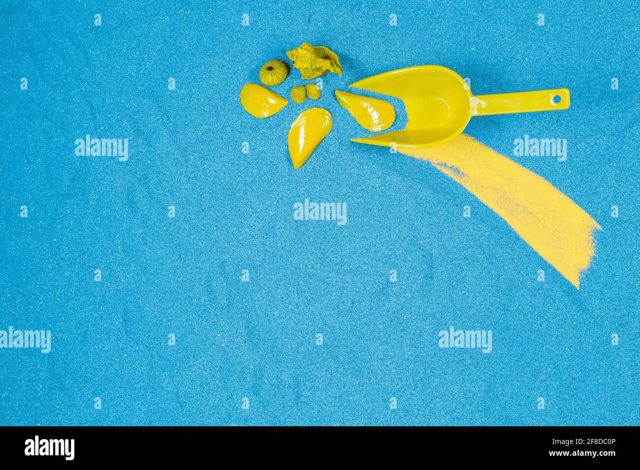 Seashell rainbow hi-res stock photography and images - Alamy