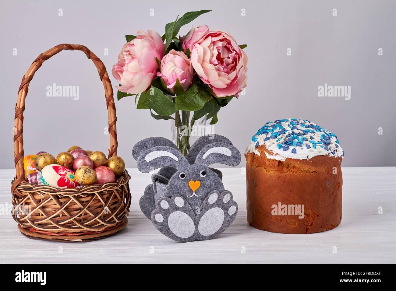 Still life composition of easter symbols Stock Photo - Alamy