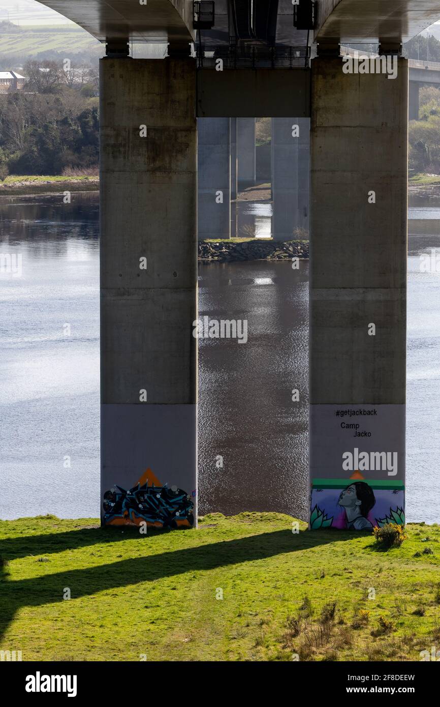 River foyle boom hall hi-res stock photography and images - Alamy