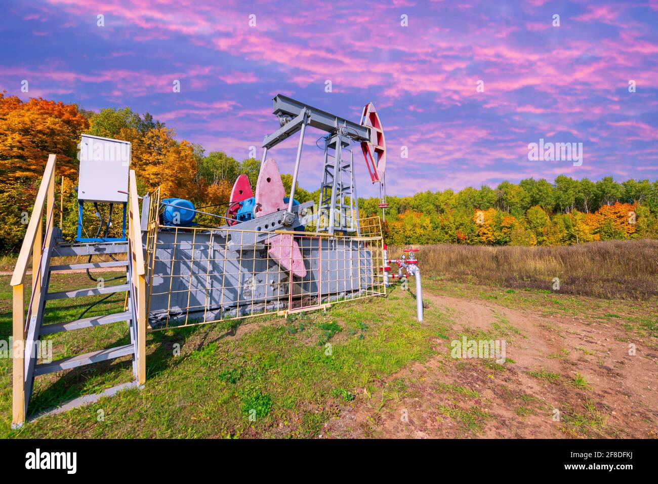 Mechanically lift hi-res stock photography and images - Alamy