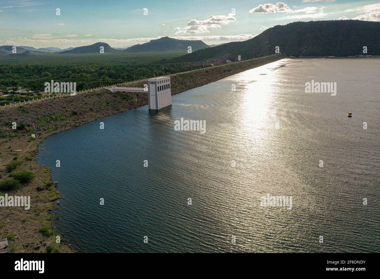 Cuenca del río grande hi-res stock photography and images - Alamy