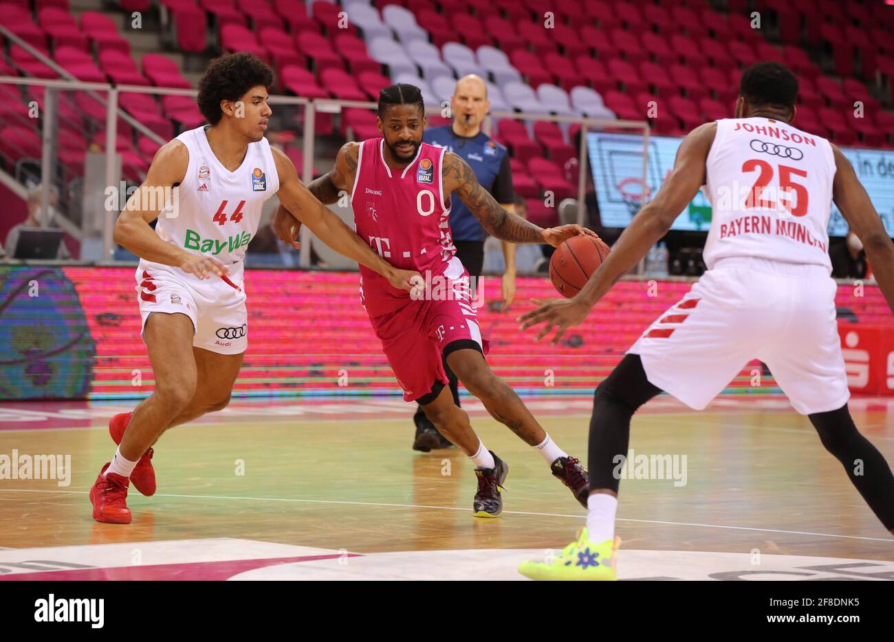 Action tackle hi-res stock photography and images - Alamy