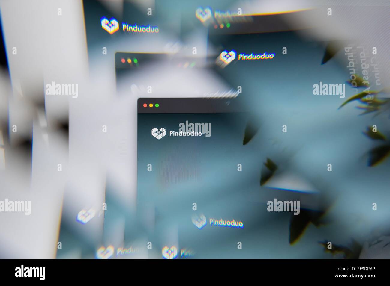 Pinduoduo company logo on hi-res stock photography and images - Alamy