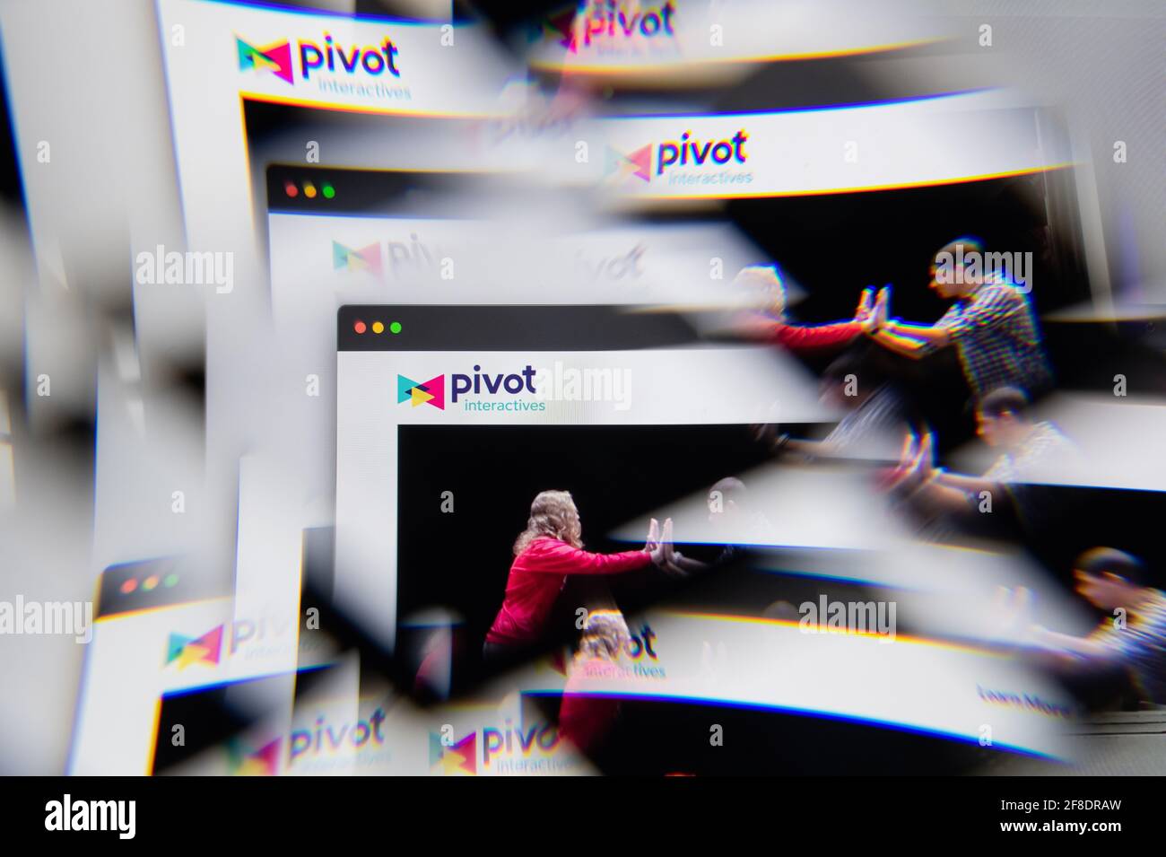 Focus pivot logo hi-res stock photography and images - Alamy