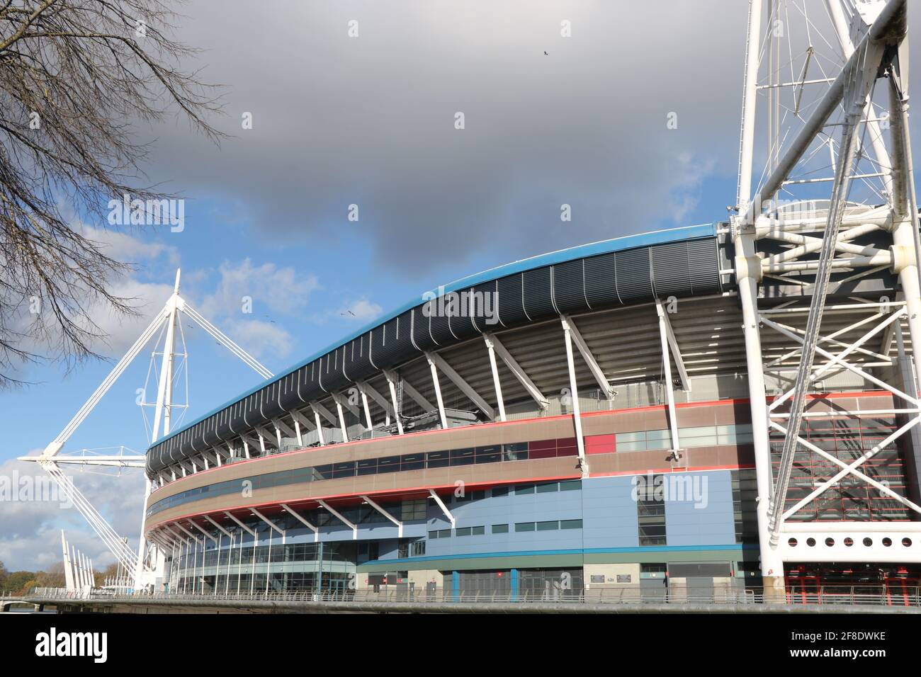 Principality stadium hi-res stock photography and images - Alamy