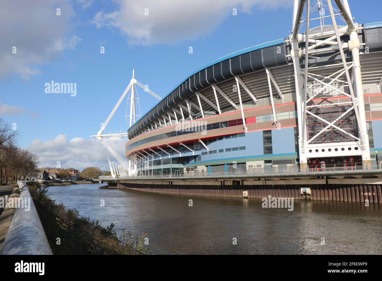 Principality stadium hi-res stock photography and images - Alamy