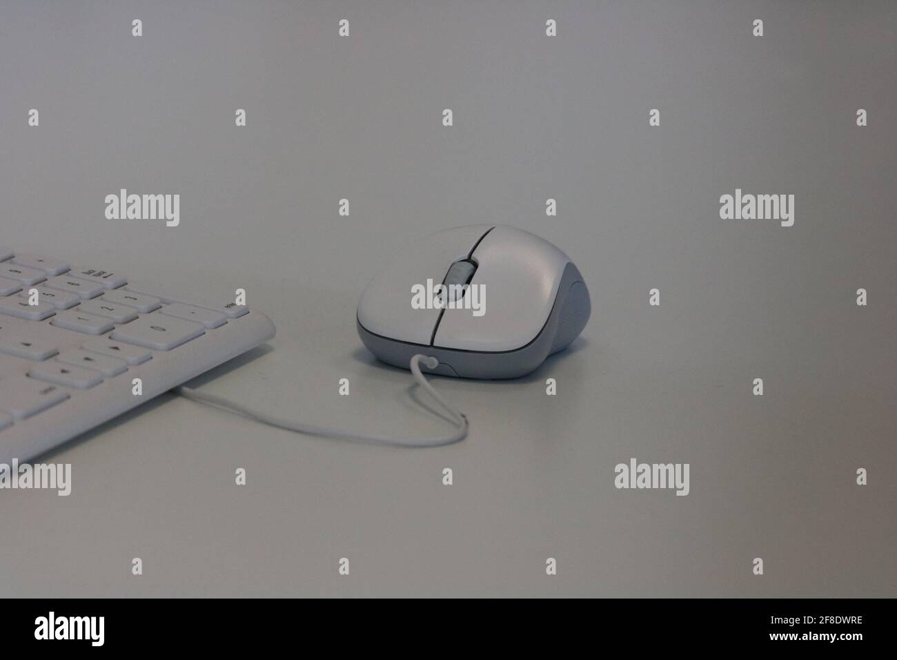 Ergonomic keyboard and mouse hi-res stock photography and images - Alamy