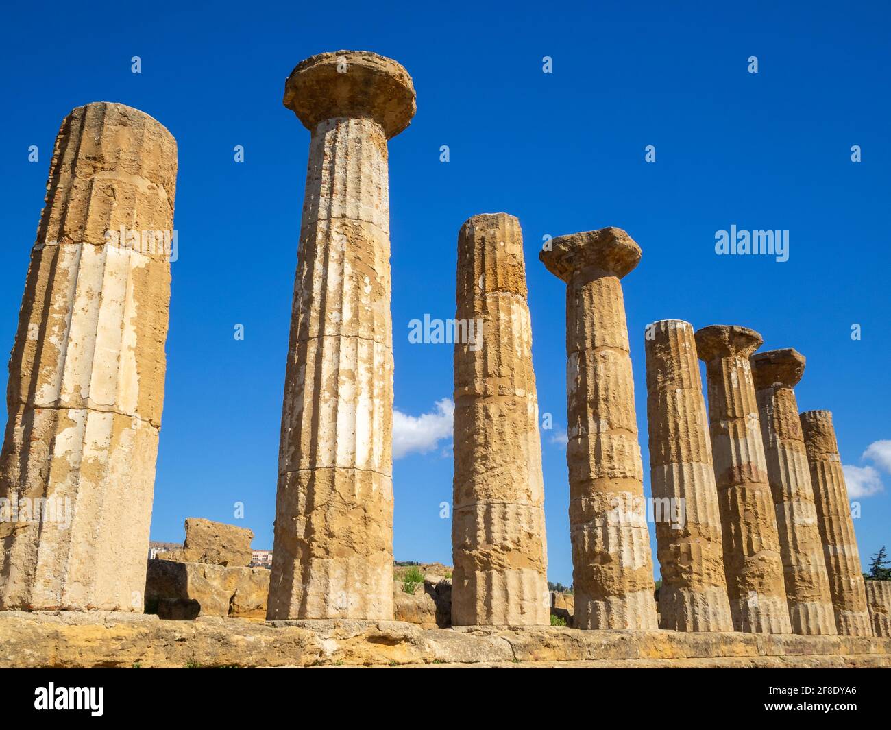 Doric order hi-res stock photography and images - Alamy
