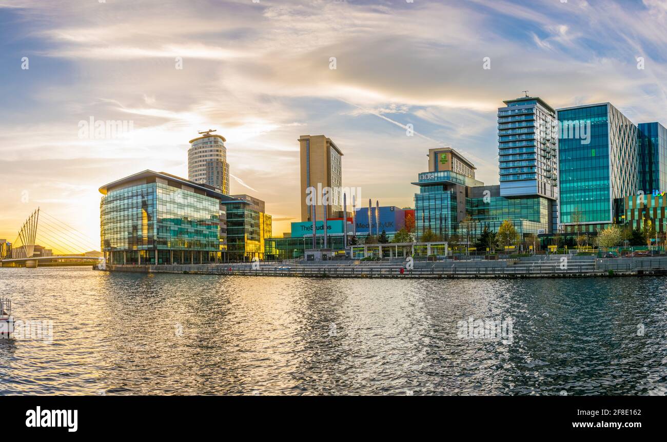 Salford skyscraper sunset hi-res stock photography and images - Alamy