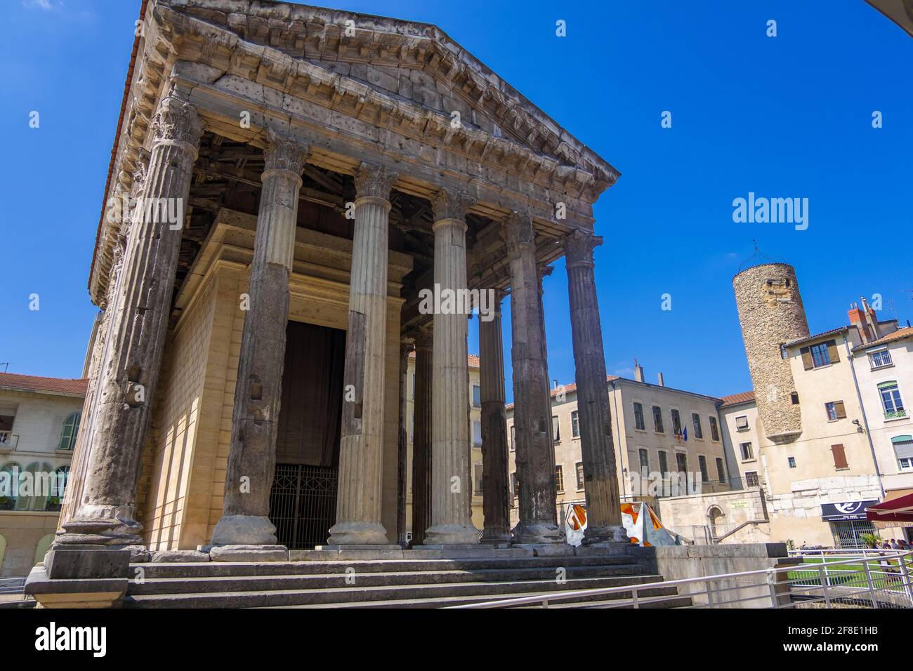 Medieval roman drink hi-res stock photography and images - Alamy