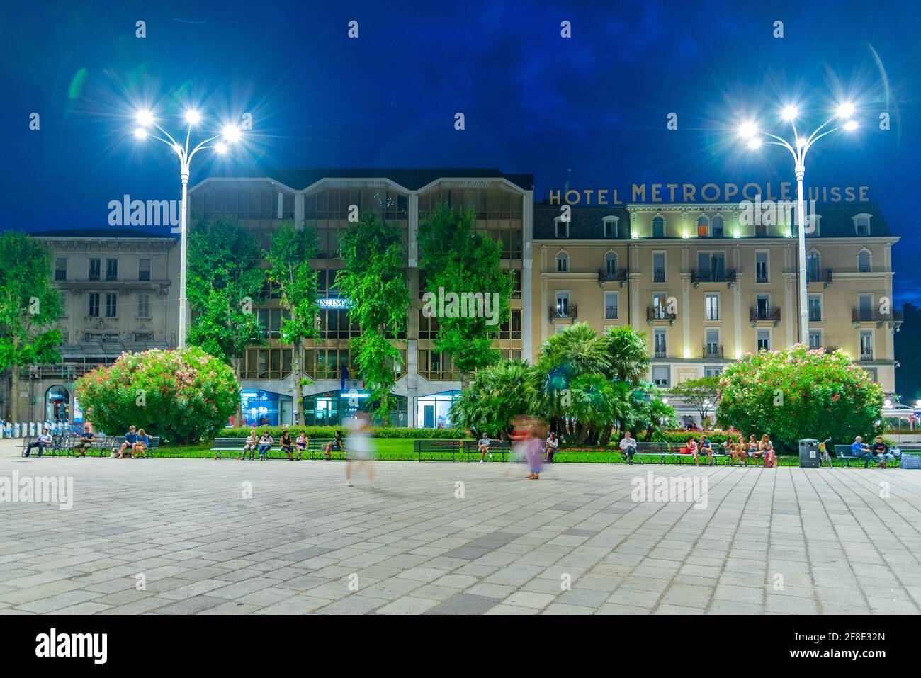 Piazza cavour como lombardy hi-res stock photography and images - Alamy