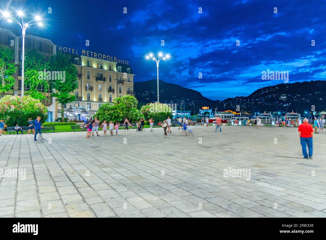 Piazza cavour como lombardy hi-res stock photography and images - Alamy