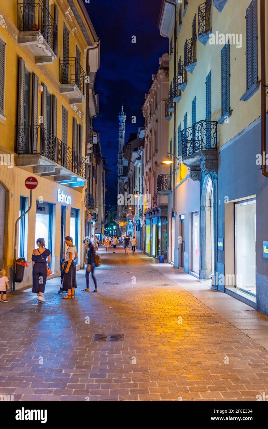 Lake como terrace view people hi-res stock photography and images - Alamy