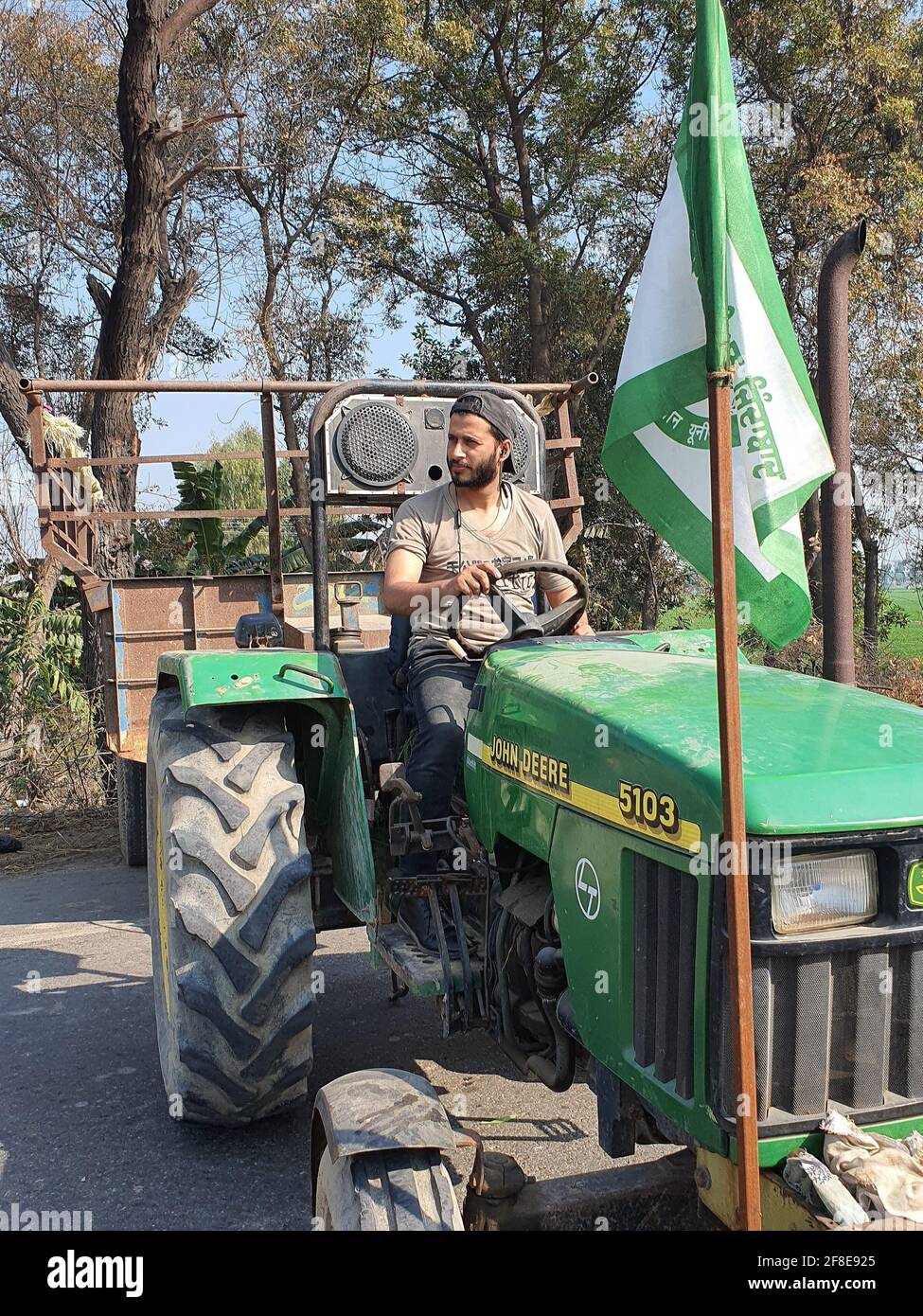 Team of kit wearing doctors are examine the health condition of covid ...