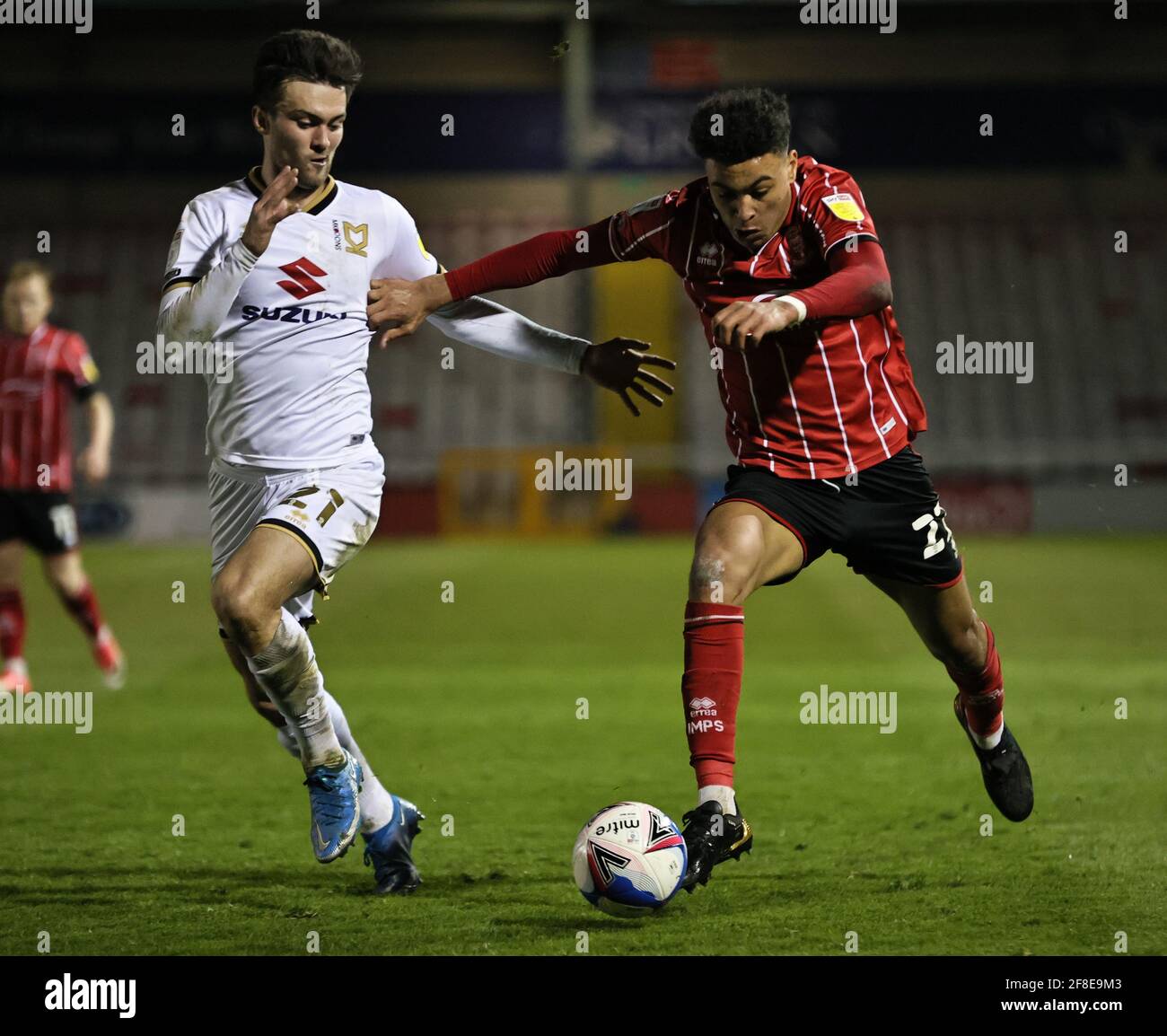 Daniel harvie milton keynes dons hi-res stock photography and images ...