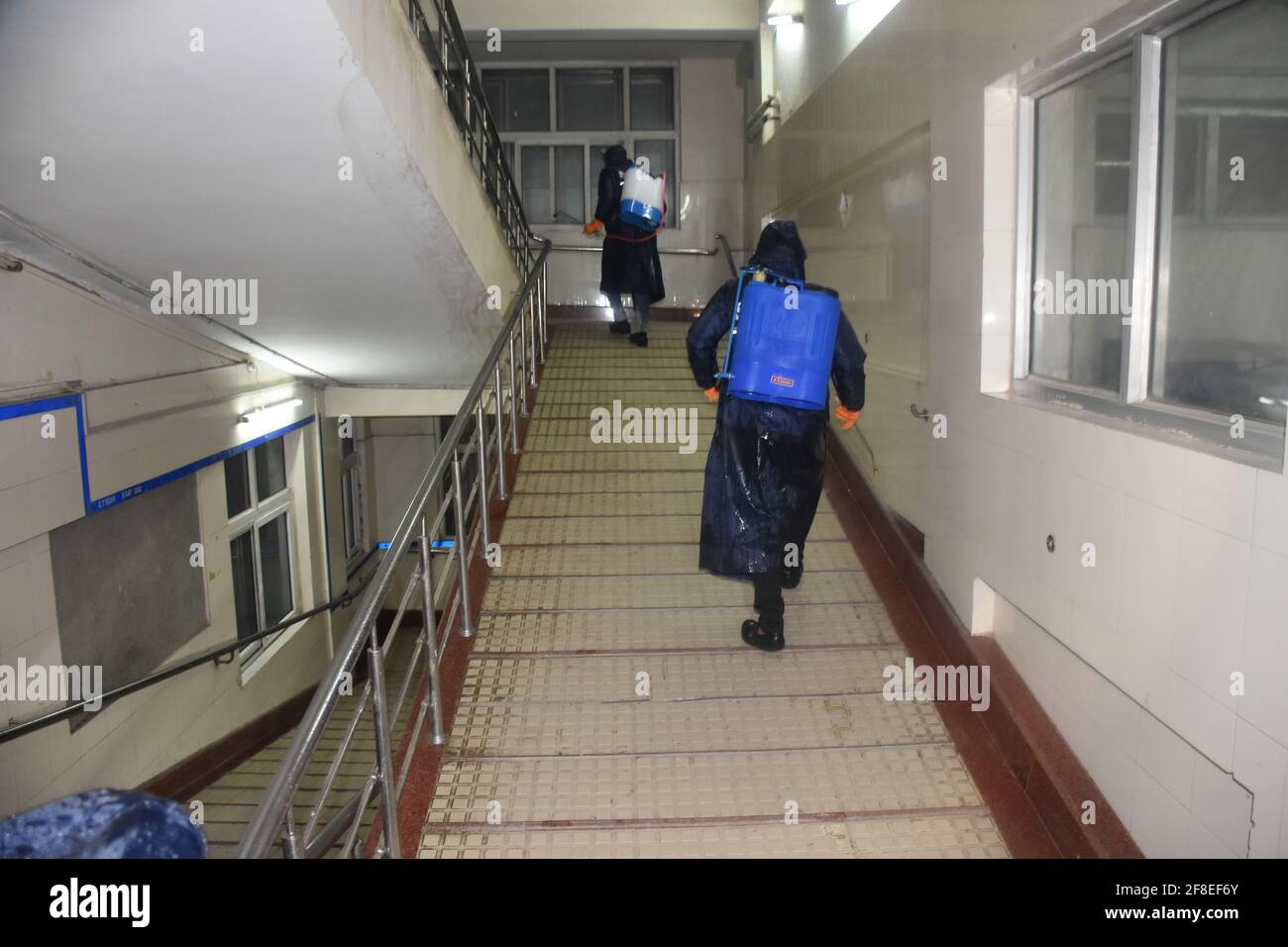Srinagar, Jammu and kashmir India 07 August 2020. Blue kit wearing men ...