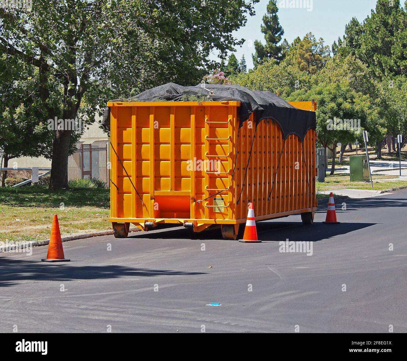waste and trash dumpster container in California Stock Photo - Alamy