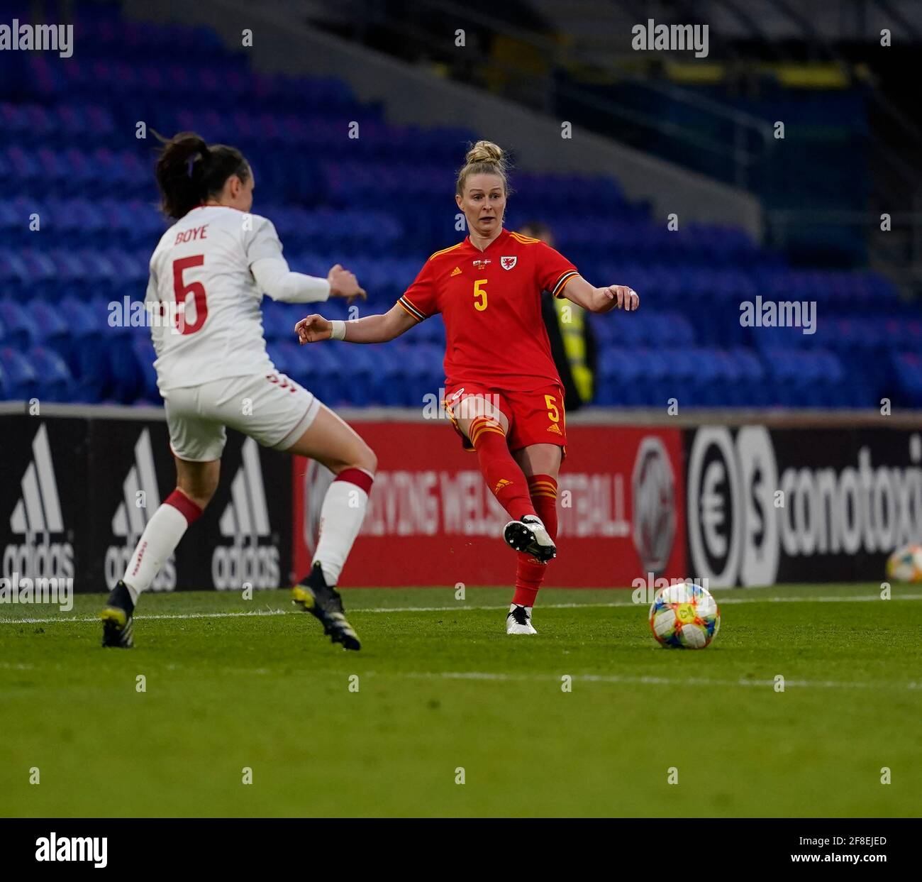Rhiannon roberts hi-res stock photography and images - Alamy