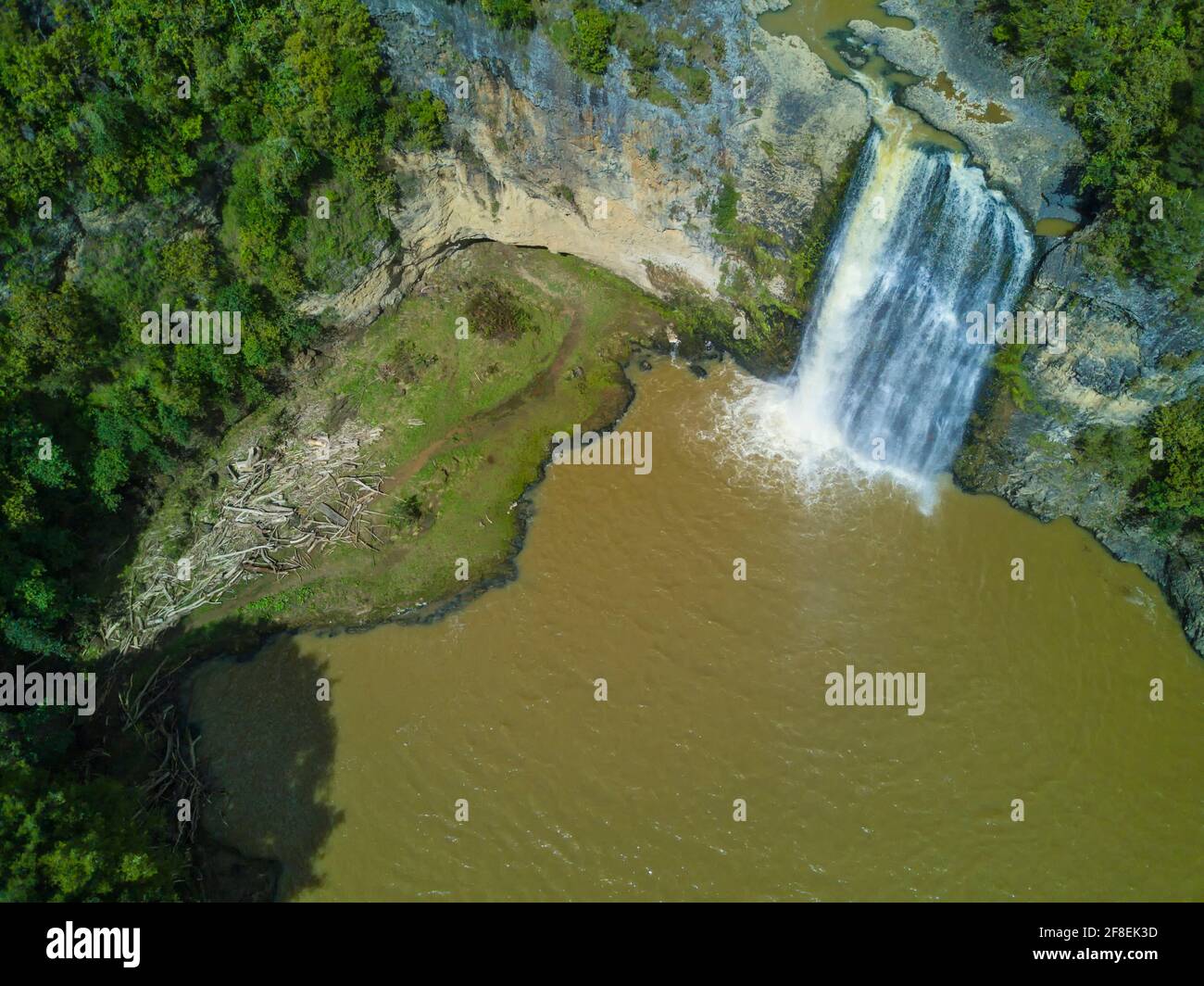 Hunua Falls is located in the western part of Hunua Ranges Regional ...