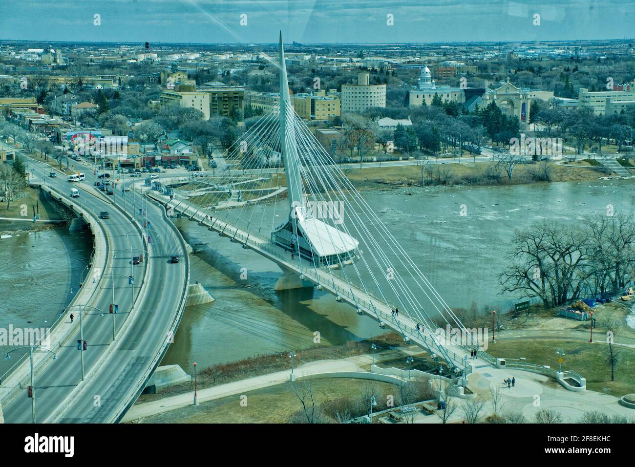 Side spar cable stayed bridge hi-res stock photography and images - Alamy