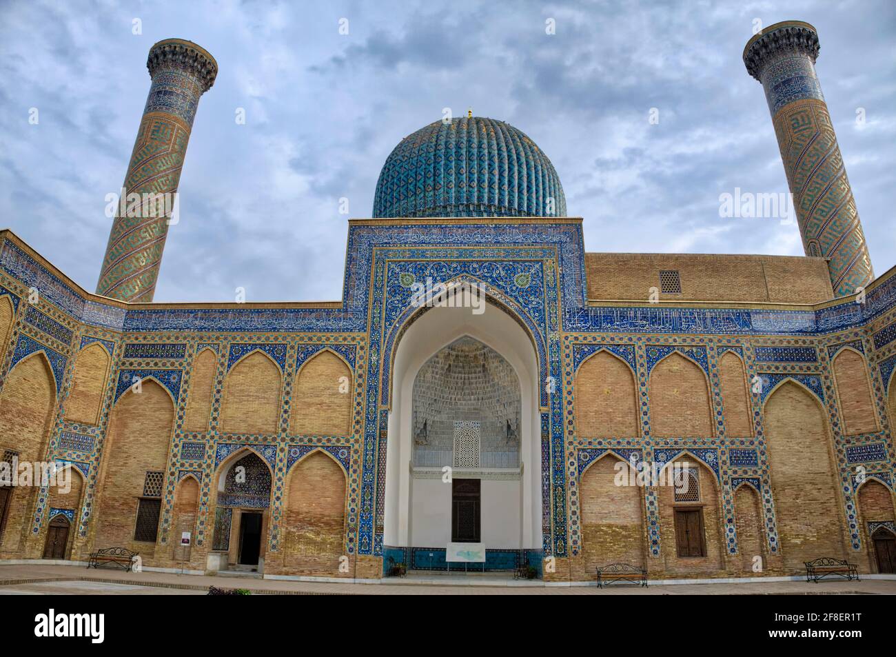 Is Temur really buried in this mausoleum? in 1941, the tomb was ...